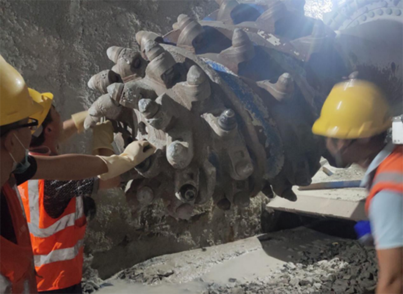 Cutter Picks Wear Comparison On Rotary Roadheader - Zhuzhou Xinda ...